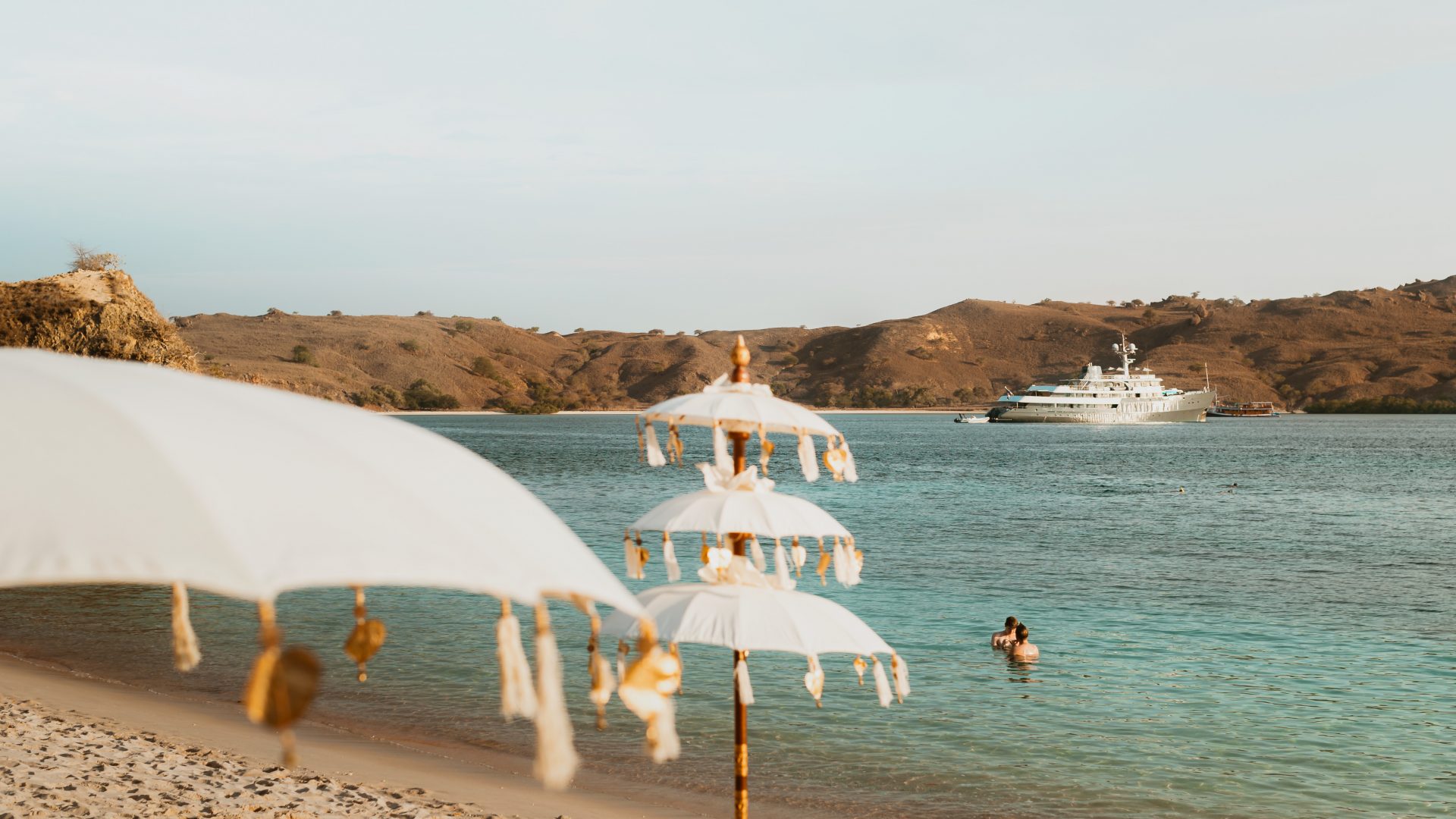 BEACH SETUPS – DONE SUPERYACHT STYLE - Superyacht Content