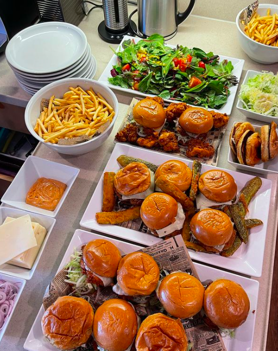 Yacht Crew Meal Ideas For Superyacht Chefs - Superyacht Content