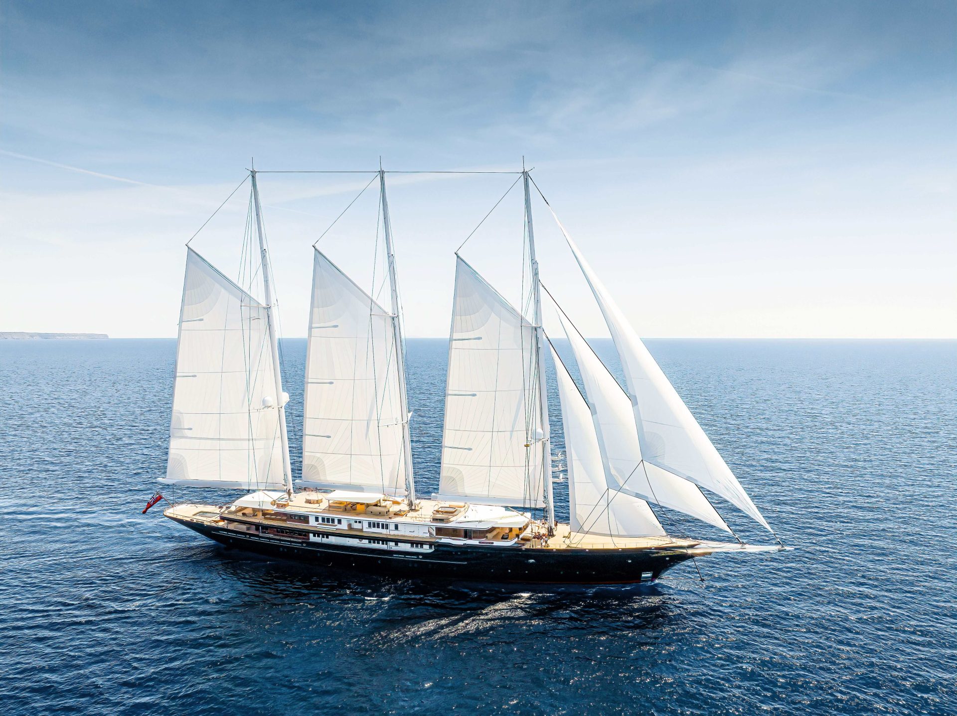 7 Facts About Jeff Bezos’ Koru Superyacht - Superyacht Content